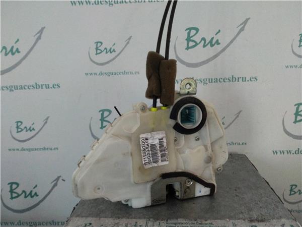 Cerradura Puerta Delantera Derecha 5 | Desguace | Azeler Recambios