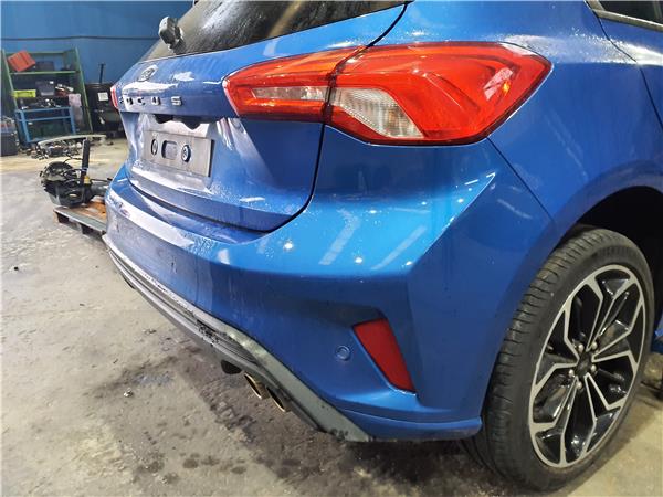 paragolpes trasero ford focus titaniu | Azeler Recambios
